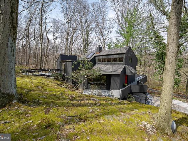 471 Gypsy Lane
