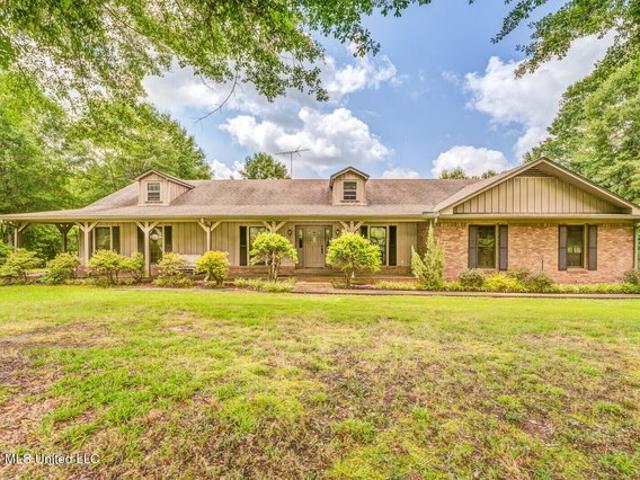 471 Farley Rd, Byhalia, MS 38611