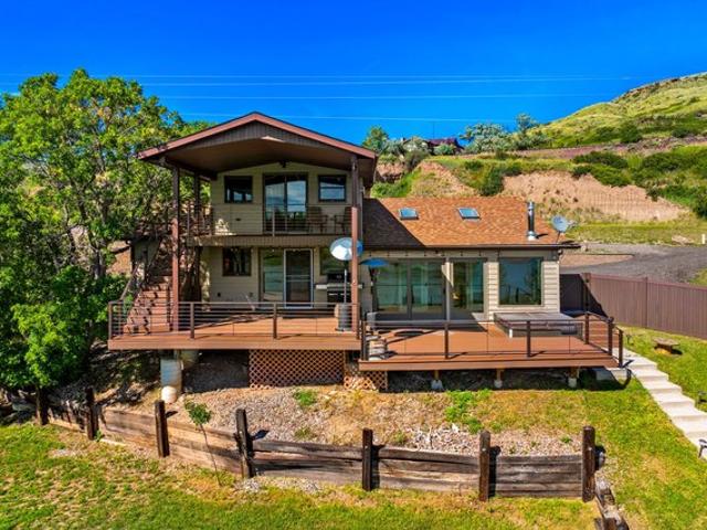 471 Flood Rd, Great Falls, MT 59404