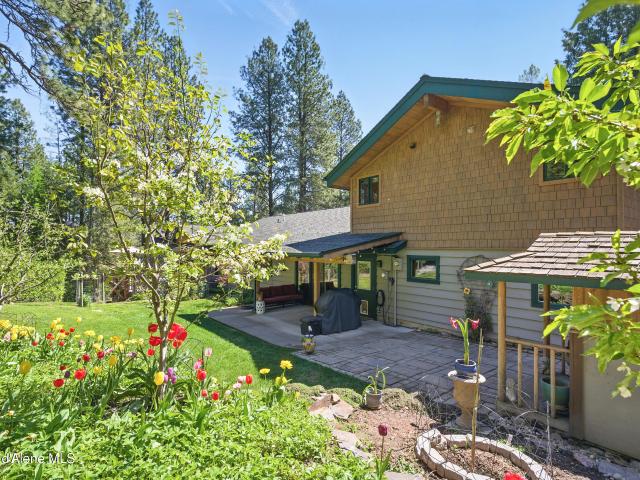 471 Kaniksu Shores Rd, Sandpoint, ID 83864 | MLS #26 2424