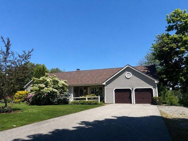 471 Hoppin Hill Ave, North Attleboro, MA 02760