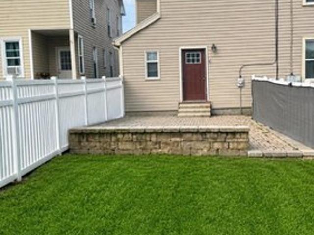 471 High St, Hanover, PA 17331