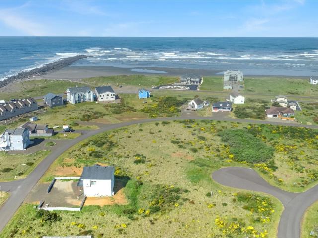 471 Hilo Court