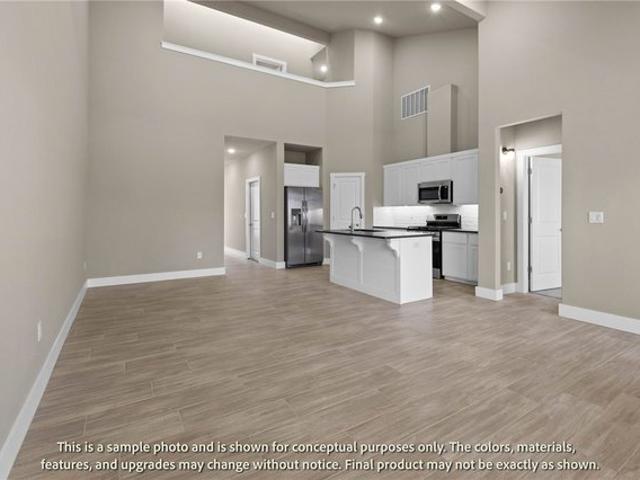 471 Jasper Ave, Centerton, AR 72719