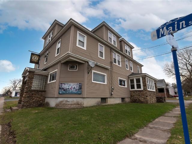 471 Main Street