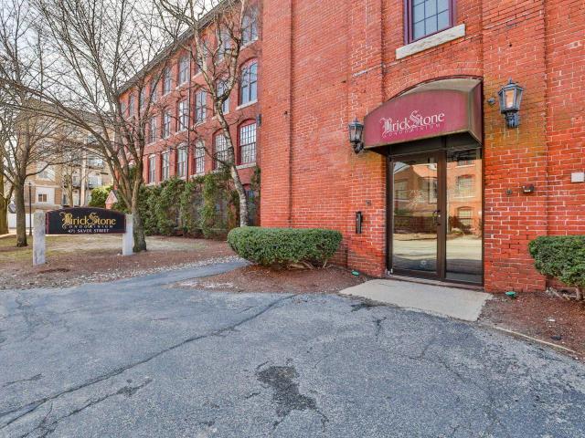 471 Silver Street # 403