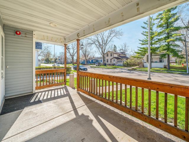 471 w division street