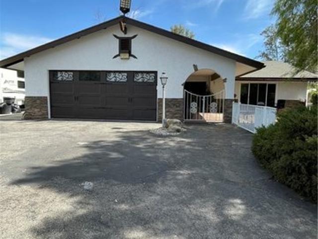 471 W San Jacinto Ave, Perris, CA 92570
