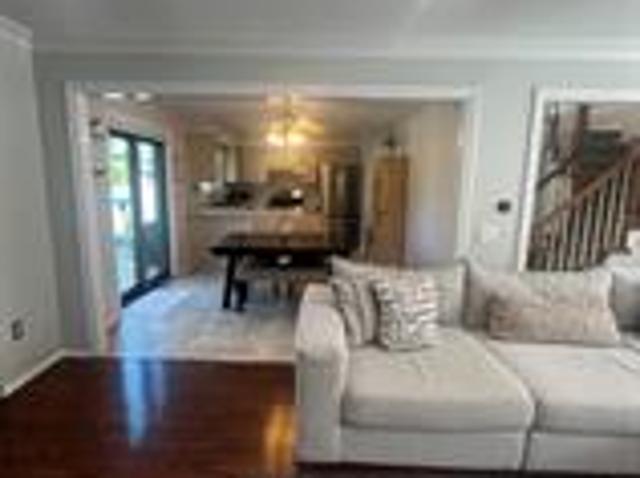 47244 Meadowbrook Drive