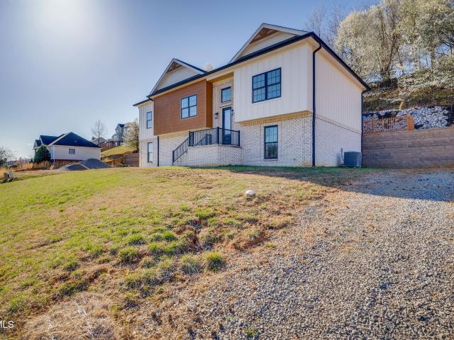 4724 Sterling Lane