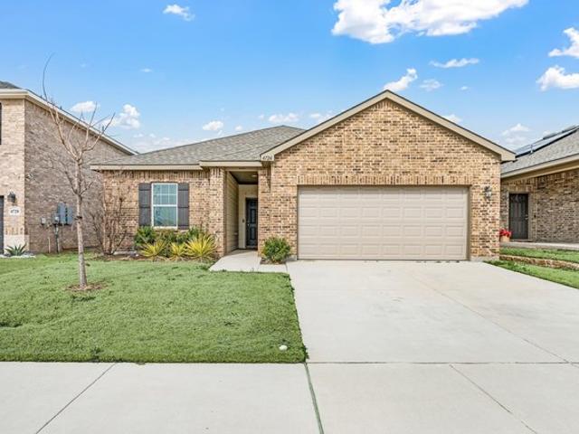 4724 Swan Neck Dr, Fort Worth, TX 76179