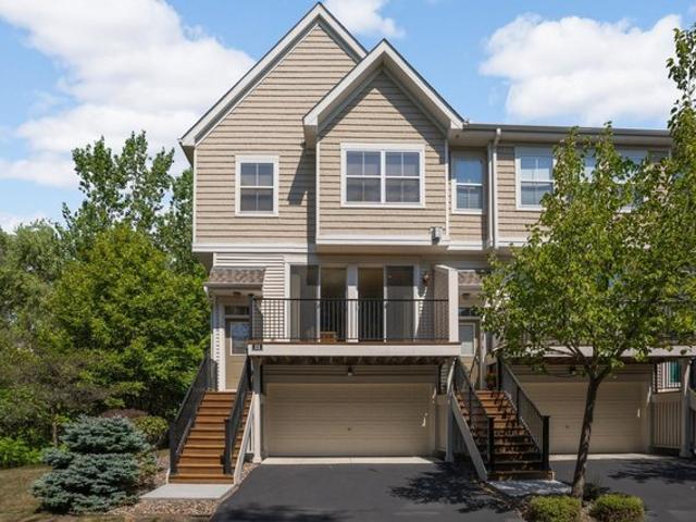 4725 Victor Path Unit 11, Hugo, MN 55038