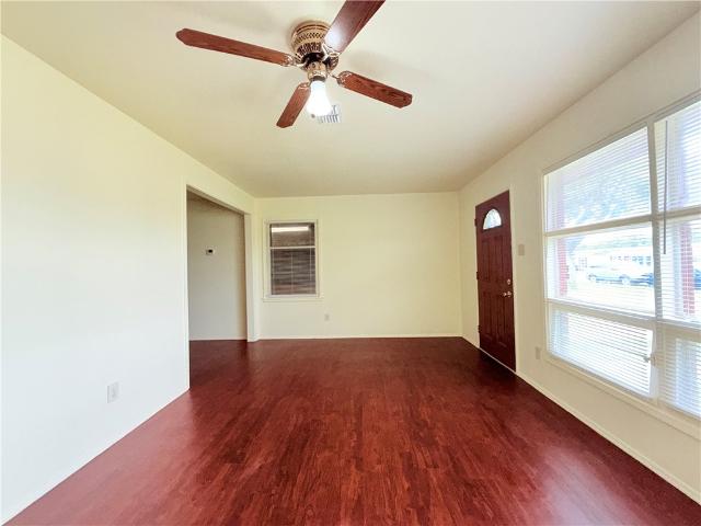 4725 Wynona Dr, Corpus Christi, TX 78411 | MLS #466369 | Compass