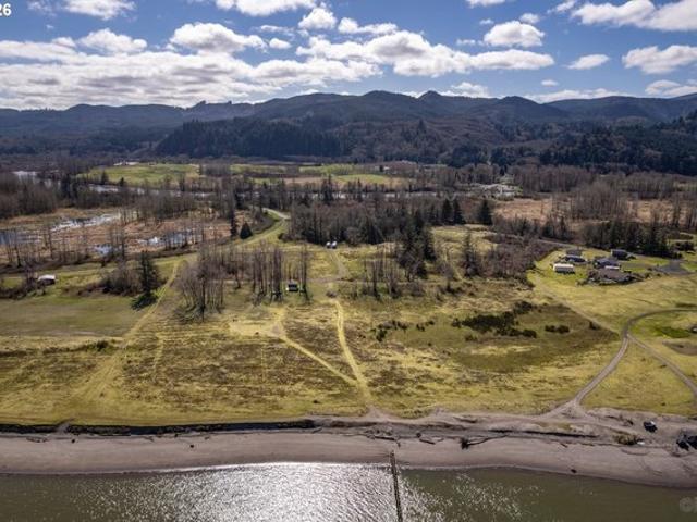 47267 River Ranch Ln, Westport, OR 97016