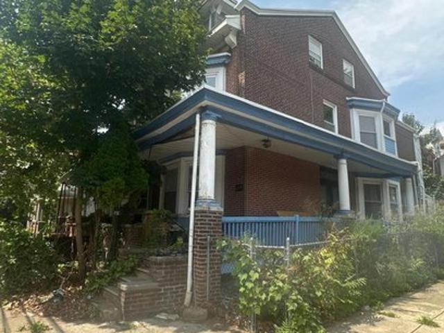 4726 Oakland St, Philadelphia, PA 19124