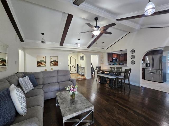 4726 Snow Drive