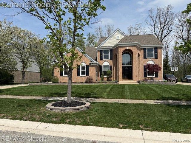 47272 Woodlong Dr, Canton, MI 48187