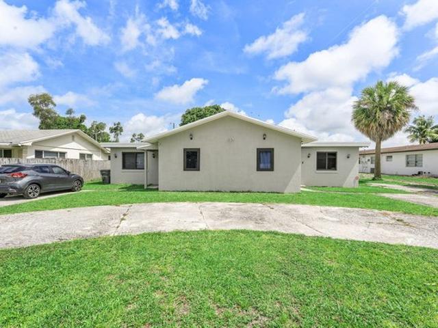 4727 Myrtle Ln, West Palm Beach, FL 33417