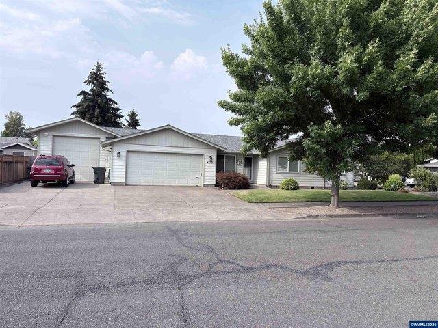 4727 NE San Francisco Dr, Salem, OR 97305