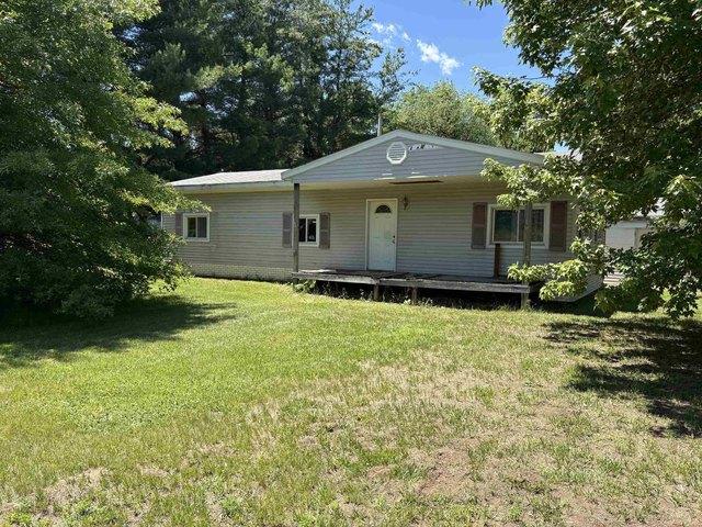 4727 Brown Rd, Vassar, MI 48768