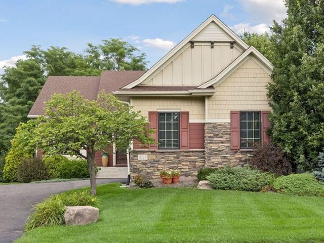4727 Cumberland St, Shoreview, MN 55126