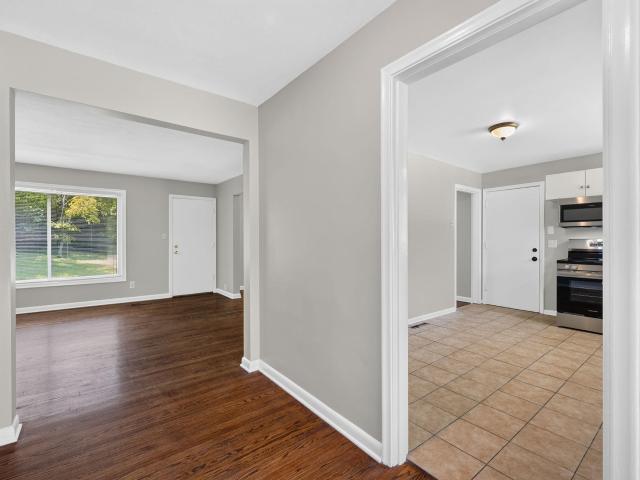 4728 Fairwood Lane