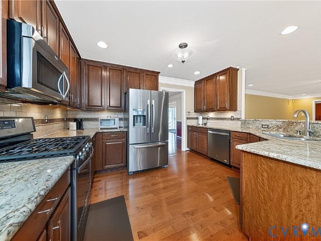 4729 Bishops Gate Way