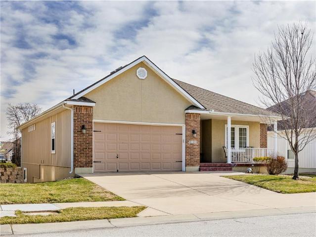 4729 SW Soldier Dr, Lee's Summit, MO 64082 | MLS #2603