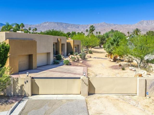 47200 Desert Lily Drive