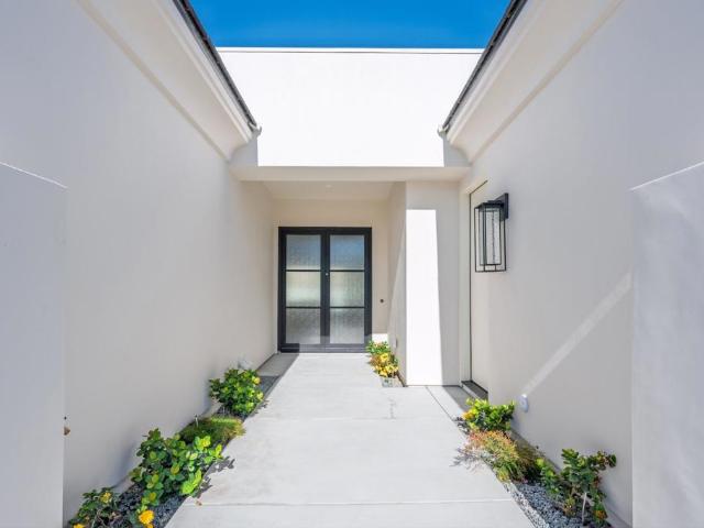 47205 Golden Bush Court