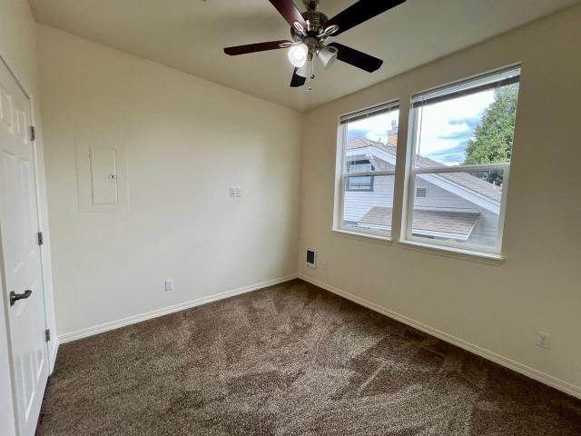 4720 NE Glisan St. 1 Bedroom Apartment for Rent at 4720 Ne Glisan St, Portland, OR 97213 North Tabor