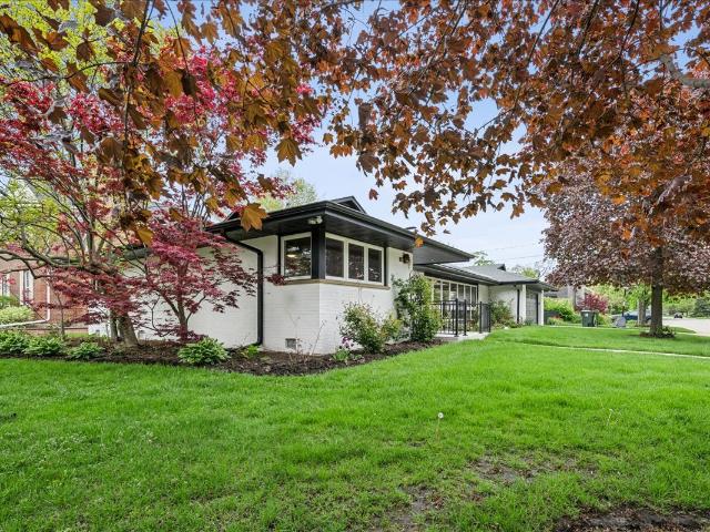 4720 Albion Ave, Lincolnwood, IL 60712 | MLS #12630 | Compass