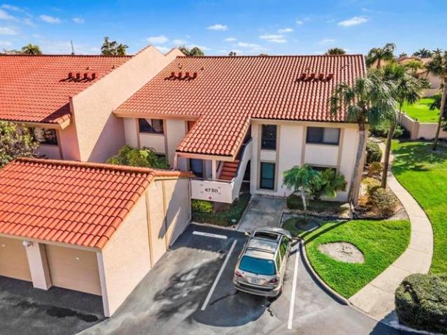 4720 Brittany Dr #39, Saint Petersburg, FL 33715