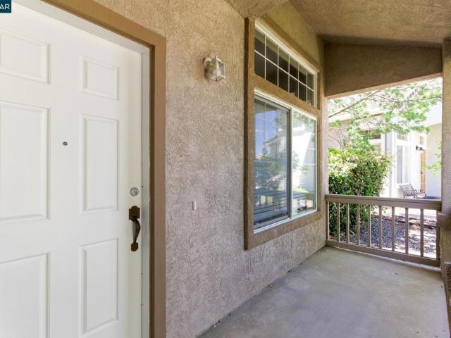 4720 Canyon Hills Dr