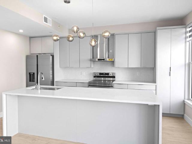 4720 Richmond Street # 2