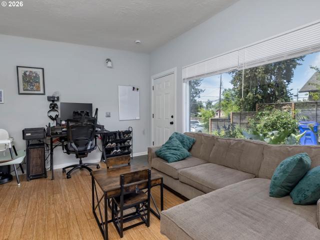 4720 SE 37TH AVE