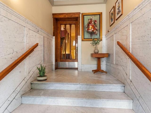 4721 S Greenwood Ave, Unit LL, Chicago, IL 60615 | MLS #12592 | Compass