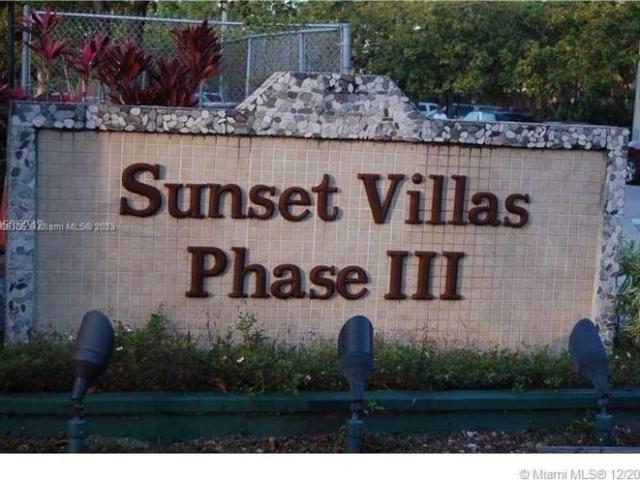 4721 7th St NW #110 12, Miami, FL 33126