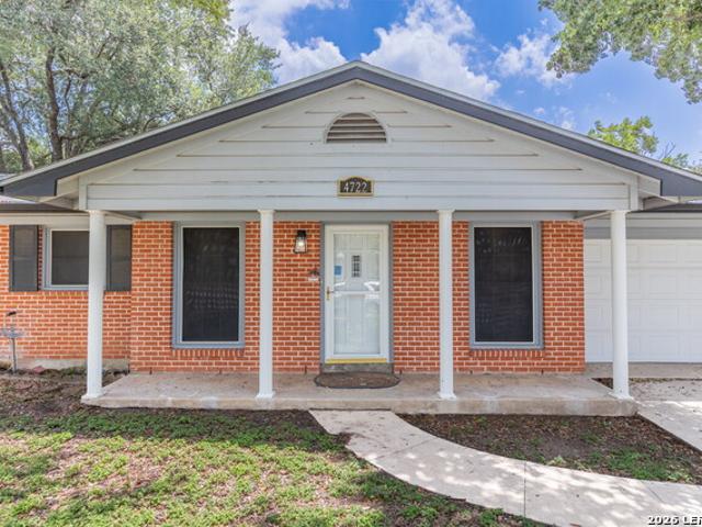 4722 Newcome Dr