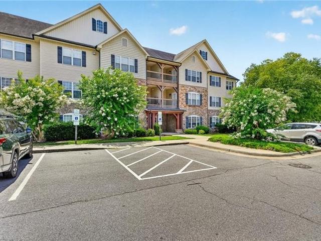 4722 Tatton Park Cir Unit 3C, Winston Salem, NC 27103