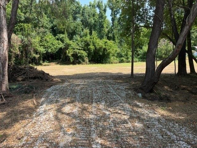4723 Dippen Rd, Walkertown, NC 27105