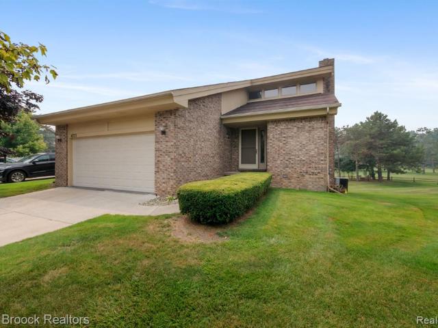 4723 Fairway Court