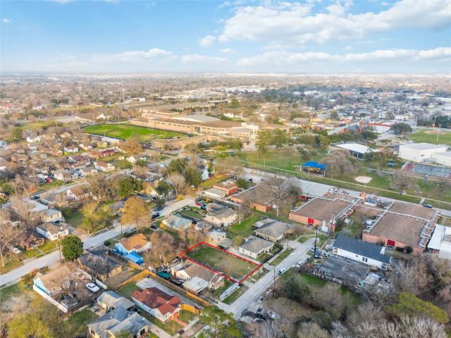 4723 Hare St, Houston, TX 77020 | MLS #88666 | Compass