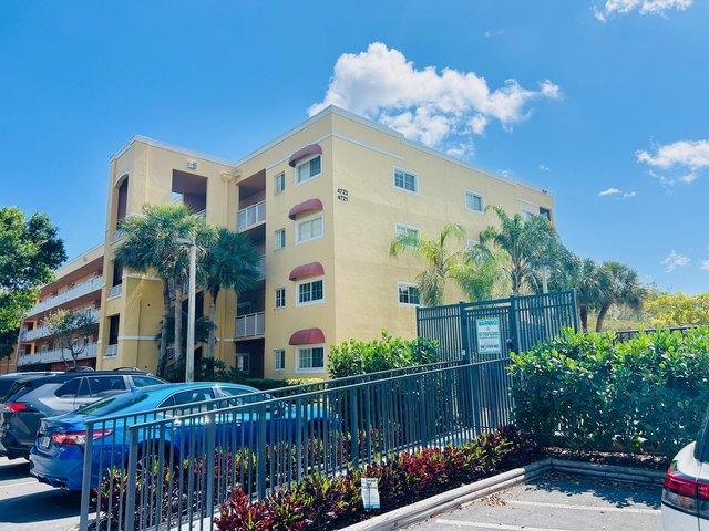 4723 Lucerne Lakes Blvd E Apt 634, Lake Worth, FL 33467