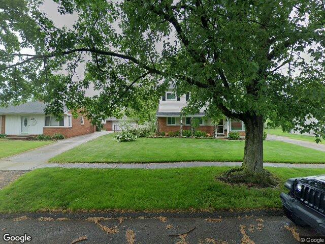 4723 Sidney St, Macomb County, MI 48317