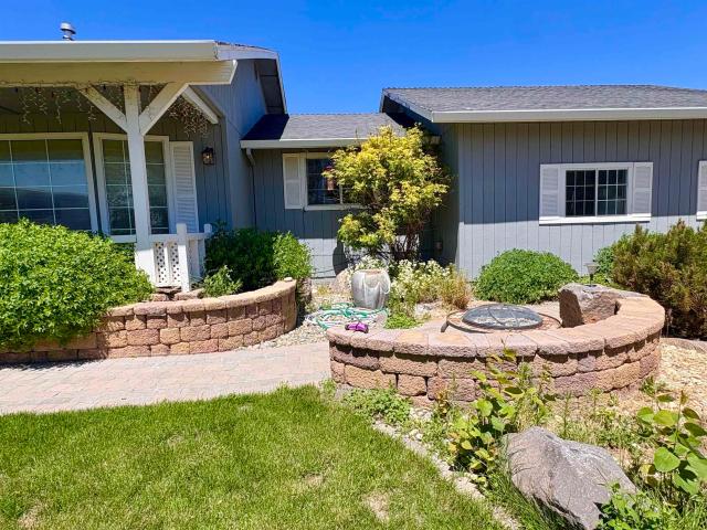 472 725 Josie Way