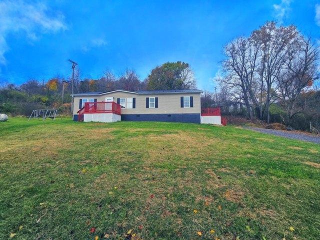 472 Carline Ave, Tazewell, VA 24651