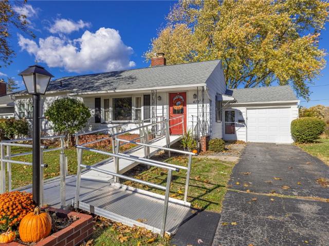 472 Barry Road