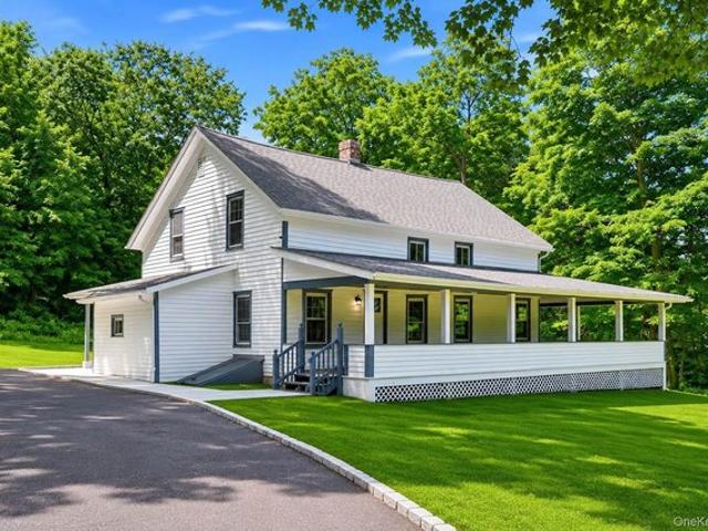 472 Bullet Hole Rd, Mahopac, NY 10541