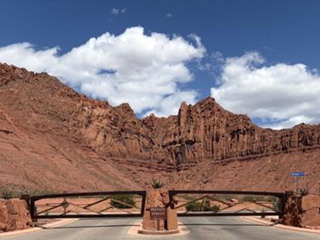472 E Red Desert Trl, Ivins, UT 84738